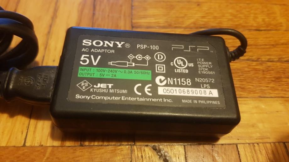 Sony PSP AC adapter psp 100 punjač