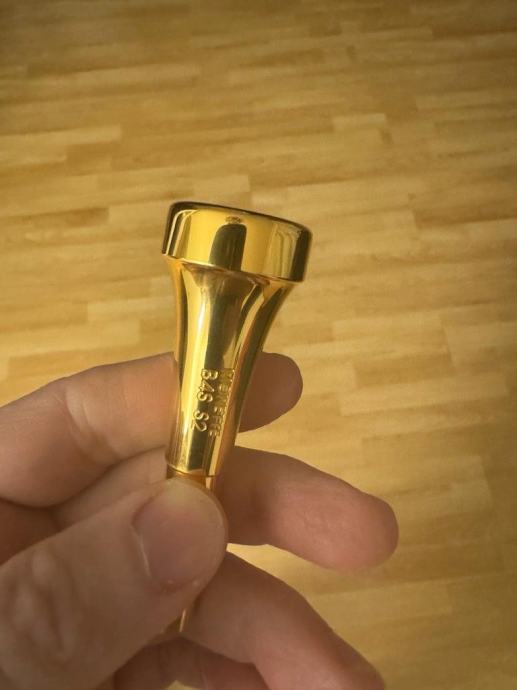 Monette B4S S2 usnik za trubu