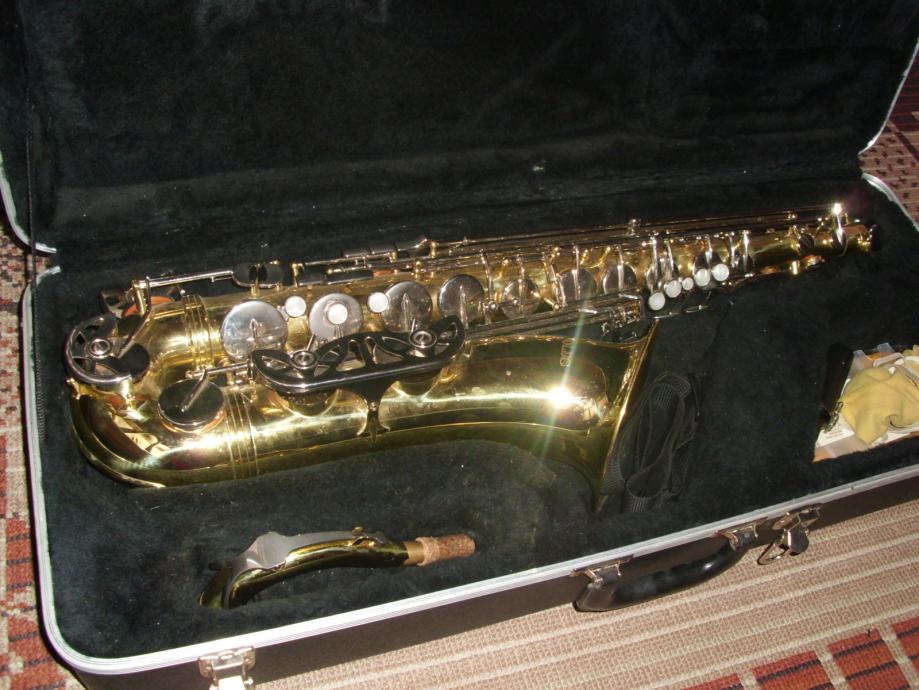 saksofon Olds