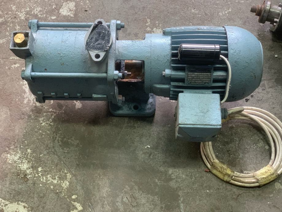 Hidrofor pumpa za vodu VCE 55 T