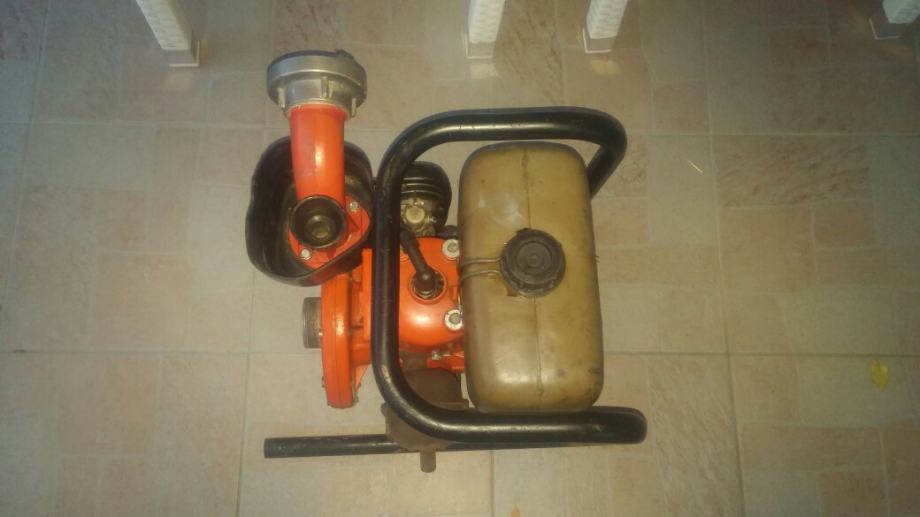 Pumpa tomos za vodu