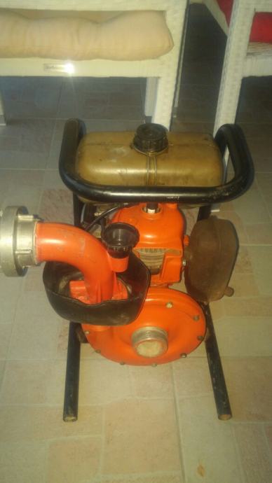 Pumpa tomos za vodu