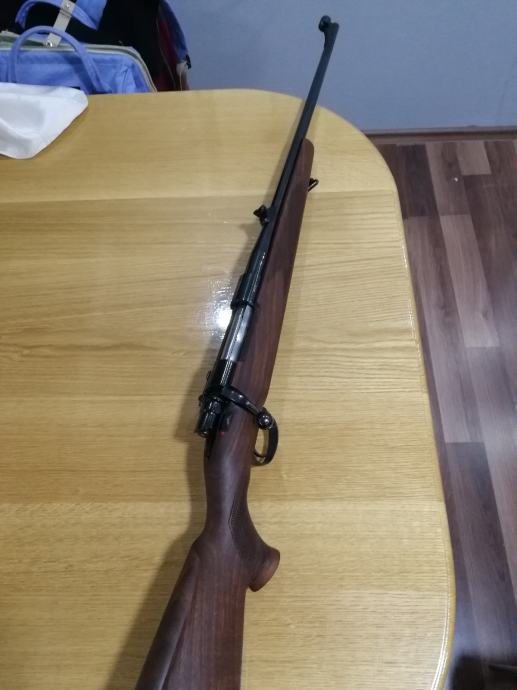 Crvena zastava 30-06
