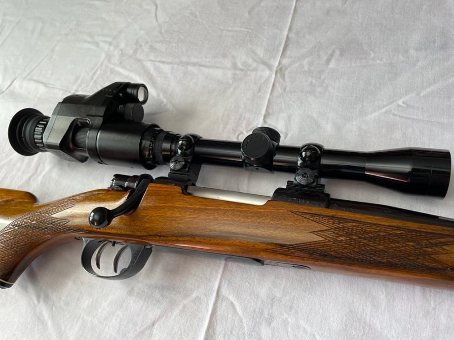 Crvena zastava 30-06