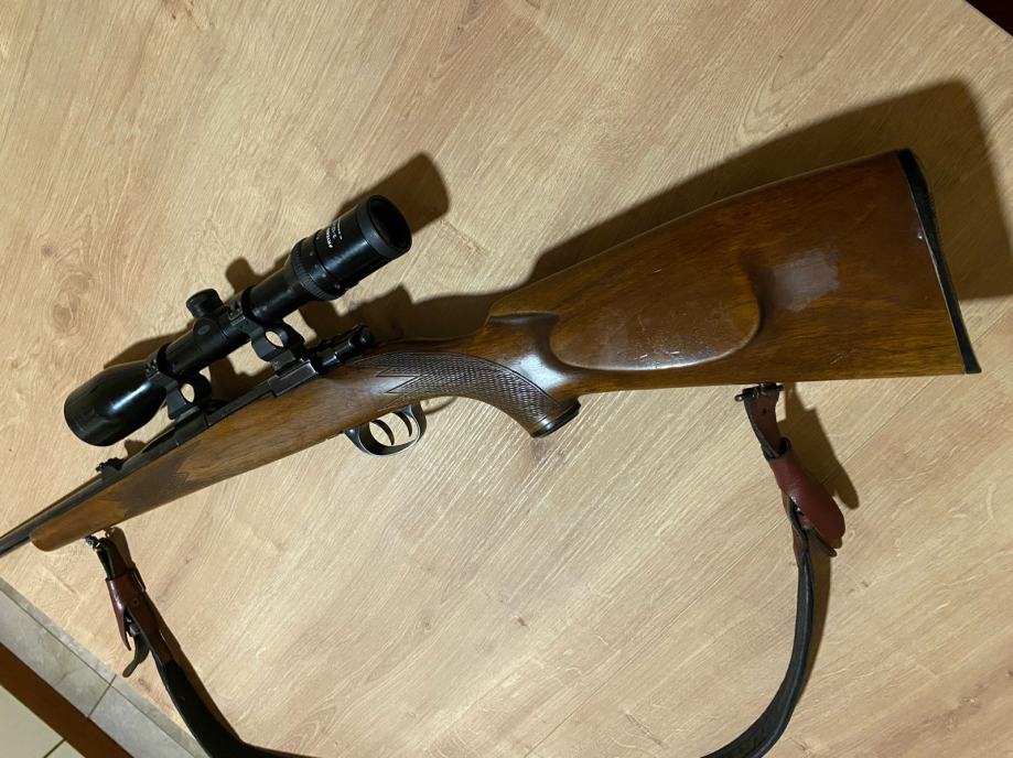 Crvena zastava cal.243