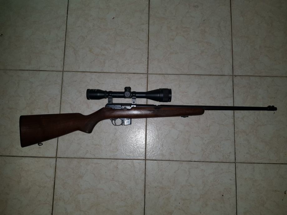 MALOKALIBARSKU POLU-AUTOMATSKU PUŠKU BRNO model CZ 581