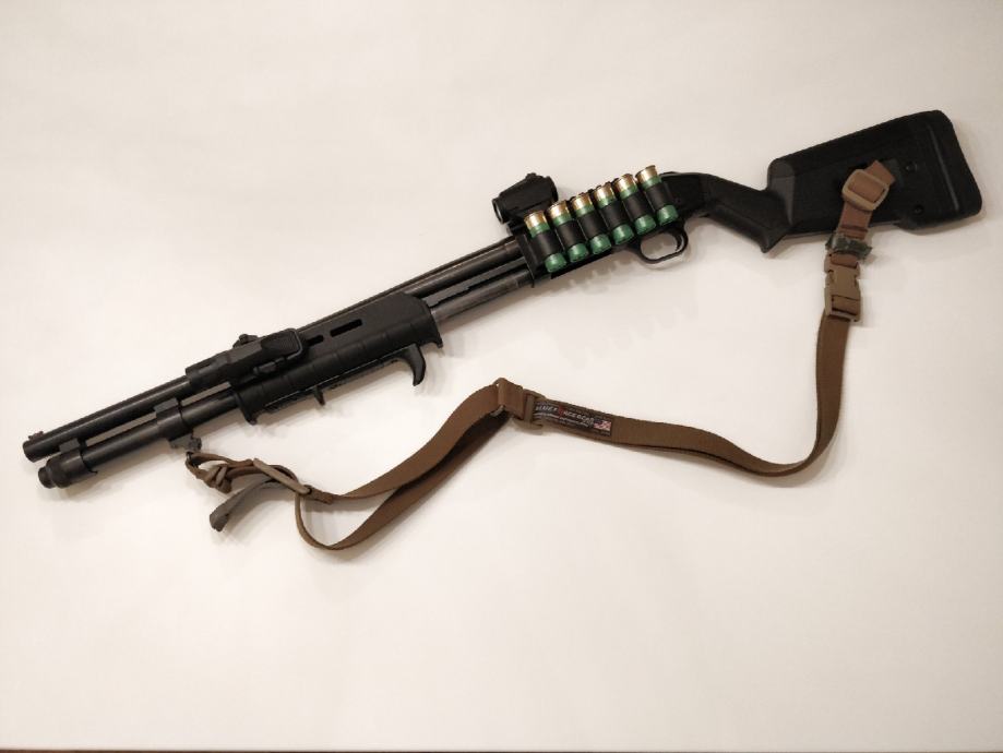 Mossberg 590 Magpul