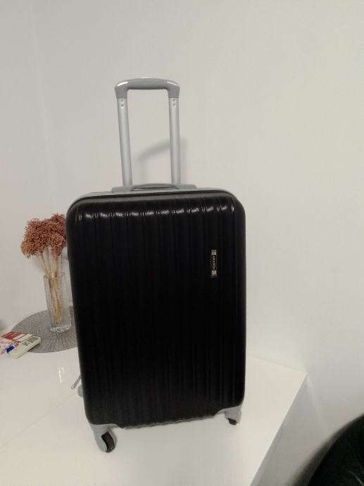 Putni kofer ANANDA OČUVANO