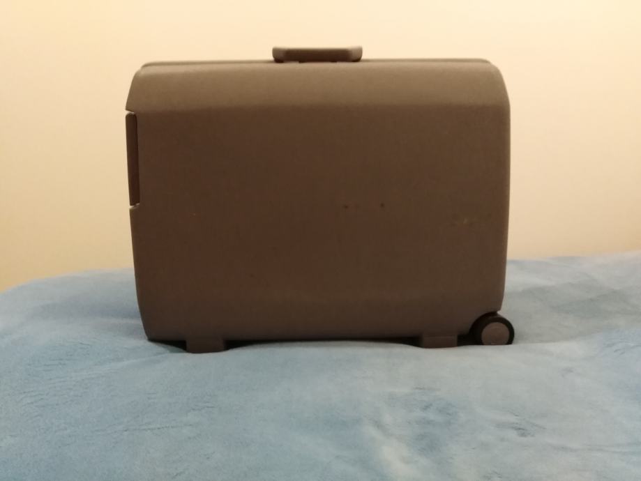 Stari kofer Samsonite