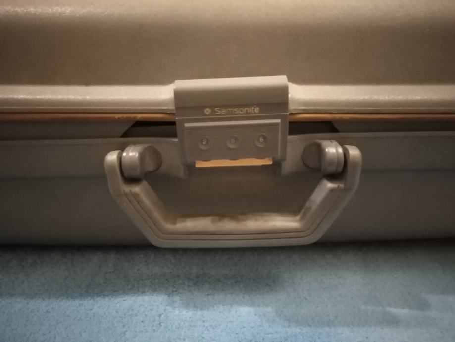 Stari kofer Samsonite