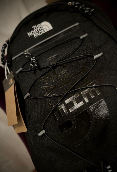 The North Face ruksak+kapa gratis!!