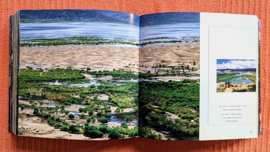 Cube Book: The Earth