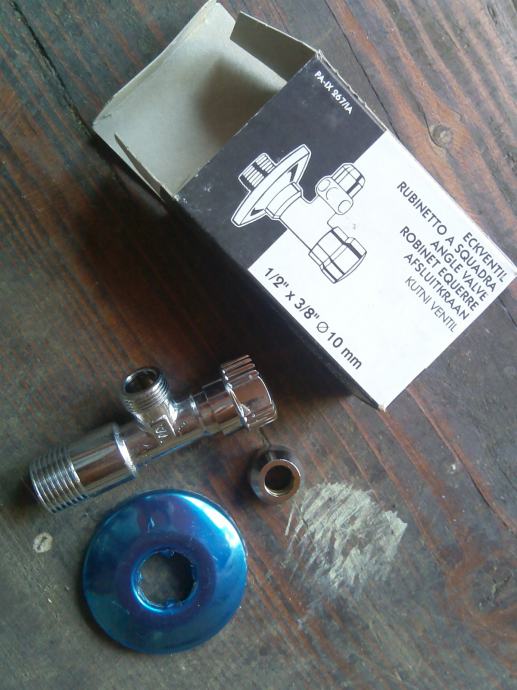 Kutni ventil za vodu 1/2 - 3/8