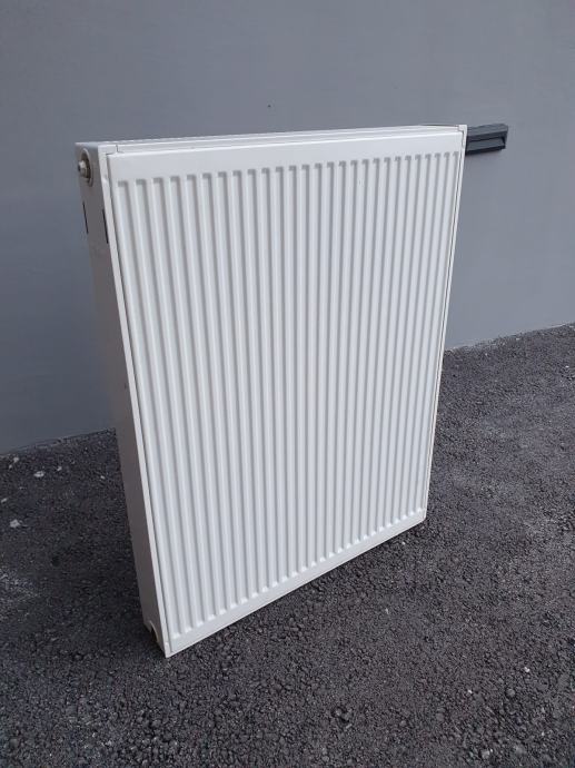 Pločasti Vaillant radijator - ventilski