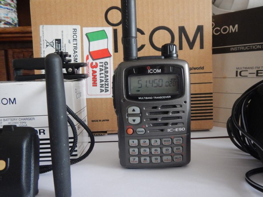 Icom IC-E90 Tri-band transceiver 50MHz-146MHz-440MHz.