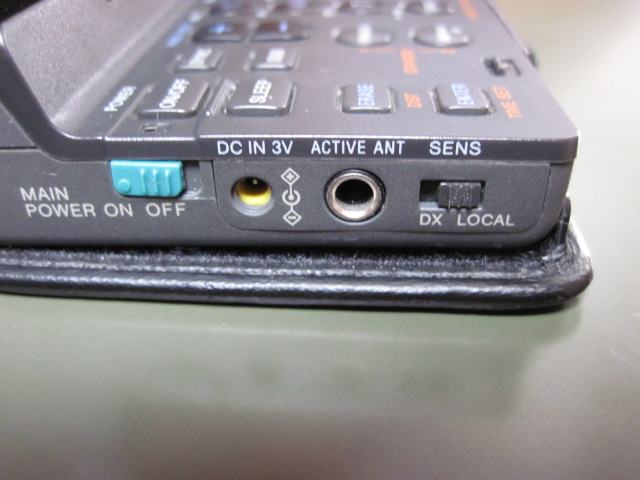 Sony ICF-SW100 world band receiver