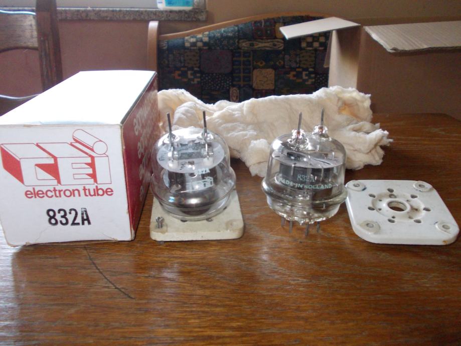 Elektronka 832A - VHF