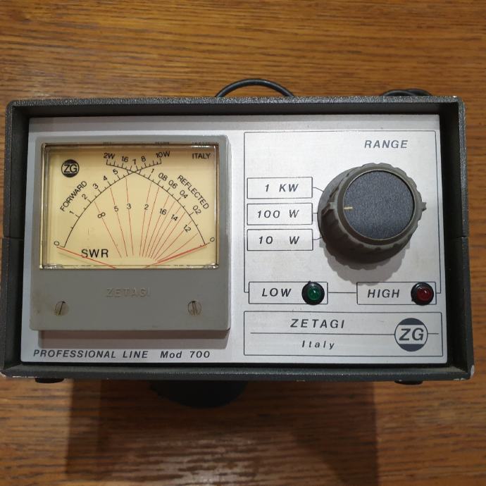 Zetagi professional line mod 700 swr i power mjerač