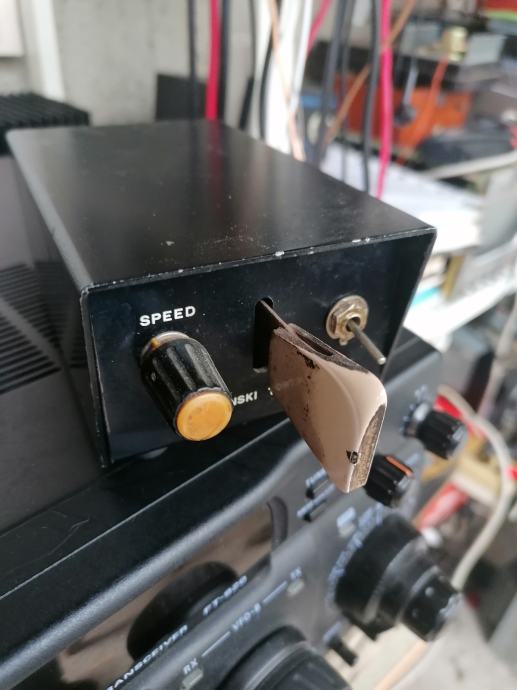 Elektronski taster ET-4C