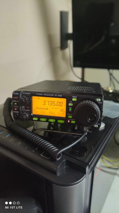 Icom Ic-703