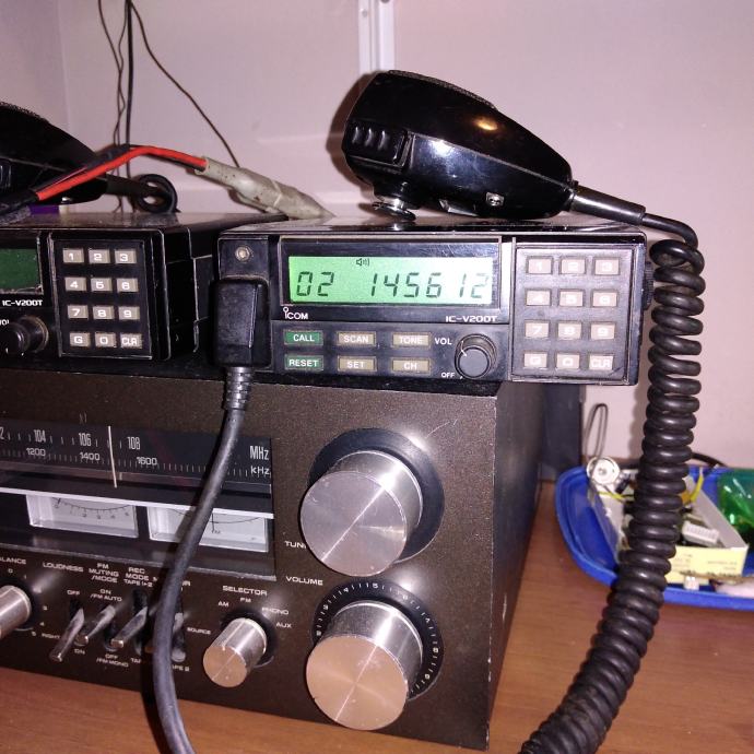 ICOM ic-v200 T ručno programiranje