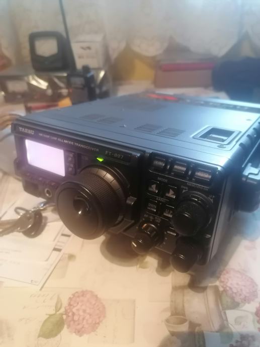 Yaesu FT 897