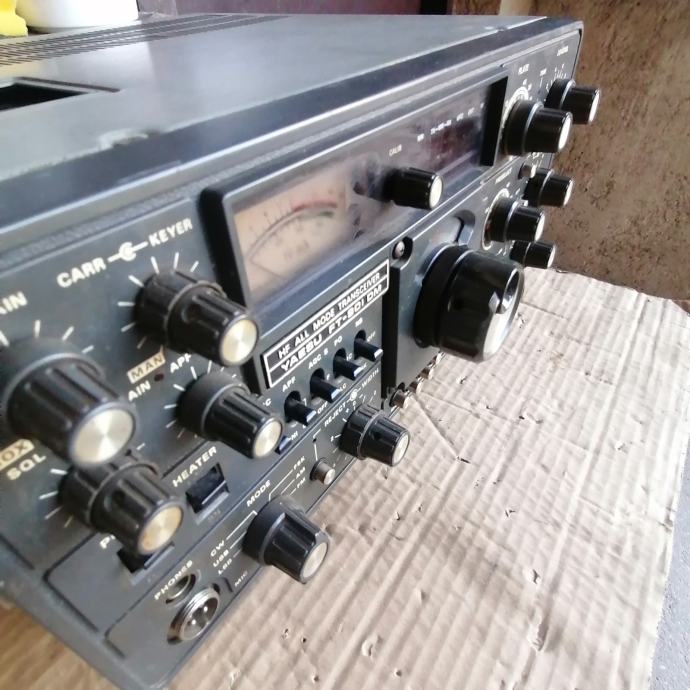 Yaesu FT 901 Dm