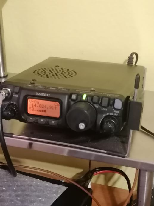 Yaesu FT817 QRP transceiver