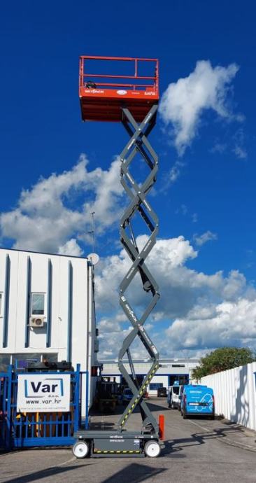 ELEKTRIČNA ŠKARASTA PLATFORMA SKYJACK SJ4732, RADNA VISINA, 12m (NOVO)