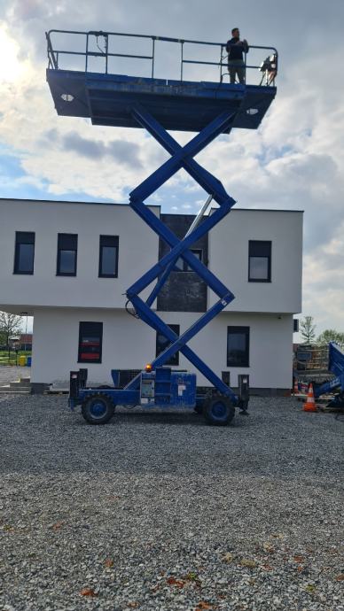 HAULOTTE*H12SXL*samohodna škarasta platforma*12m*4x4*DIESEL*