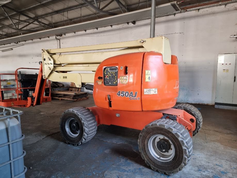 JLG 450 AJ serie II , 2 KOMADA