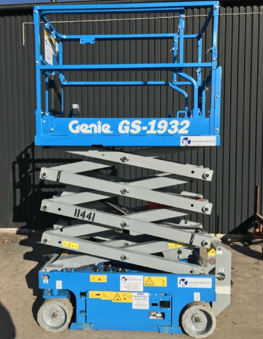 Samohodna Škarasta Platforma*GENIE GS-1932*8M*2011G