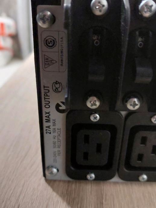 APC Smart-UPS RT, 6000 VA, 230 V