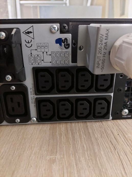 APC Smart-UPS RT, 6000 VA, 230 V