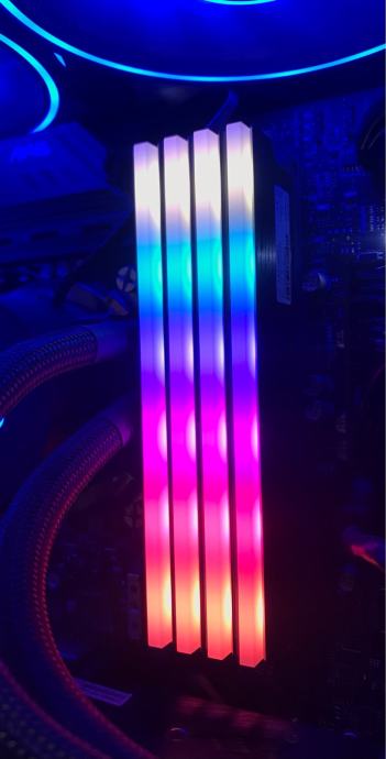 Gigabyte Aorus RGB RAM 32GB (4x8) 3300 MHz