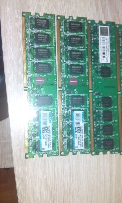 KINGMAX DDR-800 2GB cijena 150 kn, Transcend 1G DDR2 800 DIMM 80 kn