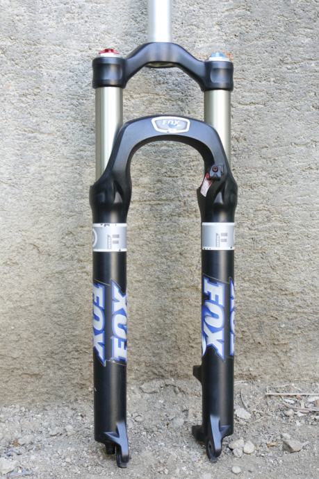 Fox 32 F-Series R - 26/27.5 - 1.1/8 vrat (zračna)