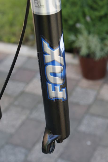 Fox 32 F100 RL- Remote, 100 mm, 26