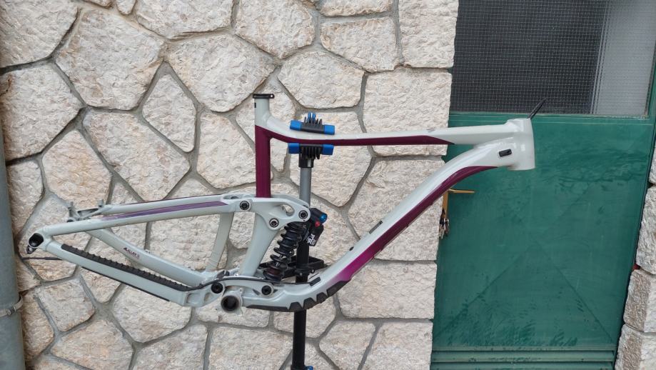 Giant Reign SX 29’’, XL veličina, RAMA + DHX2 Shock