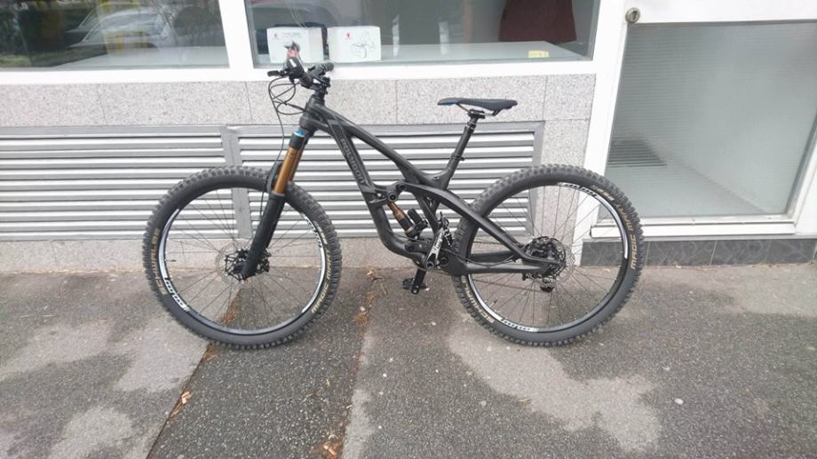 Polygon N9 Colossus, Carbon, size Small 650b