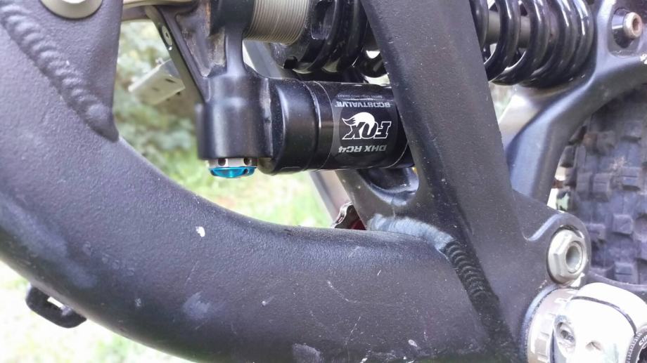 Specialized Demo , Fox Rc4 shock