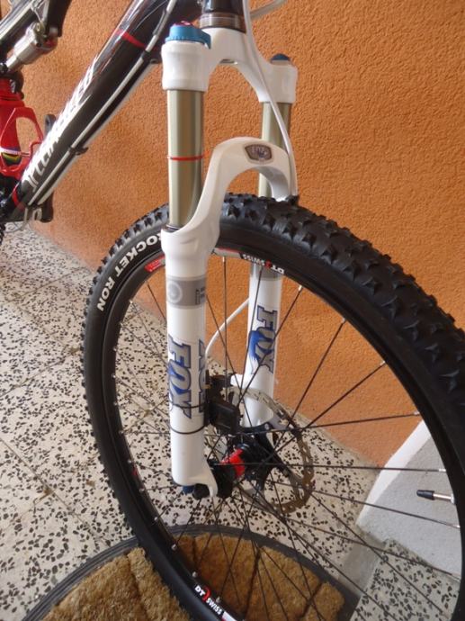 Vilica FOX F32 RLC prodaja