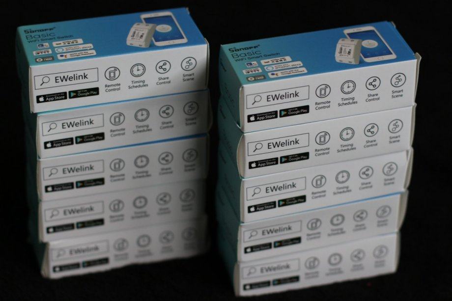 Prekidač upravljiv mobitelom Sonoff Basic - rasvjeta, grijalice