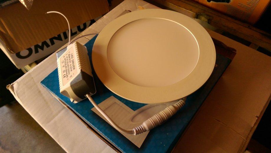 LED PANEL KNAUF light *** ustedite do 90% el. energije