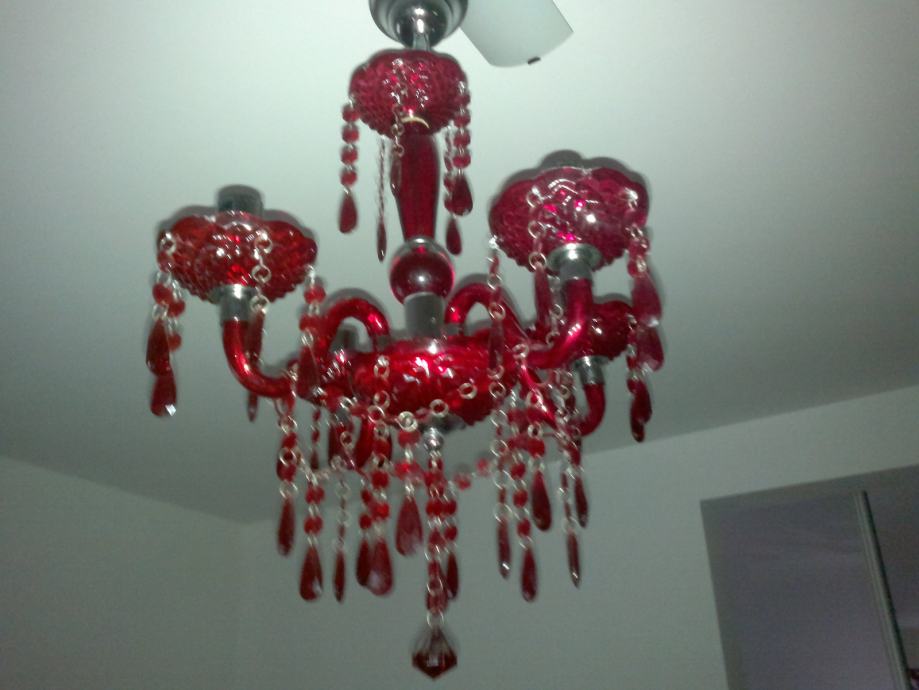 HITNO!!!!SNIŽENO!!!!! Moderan crveni luster