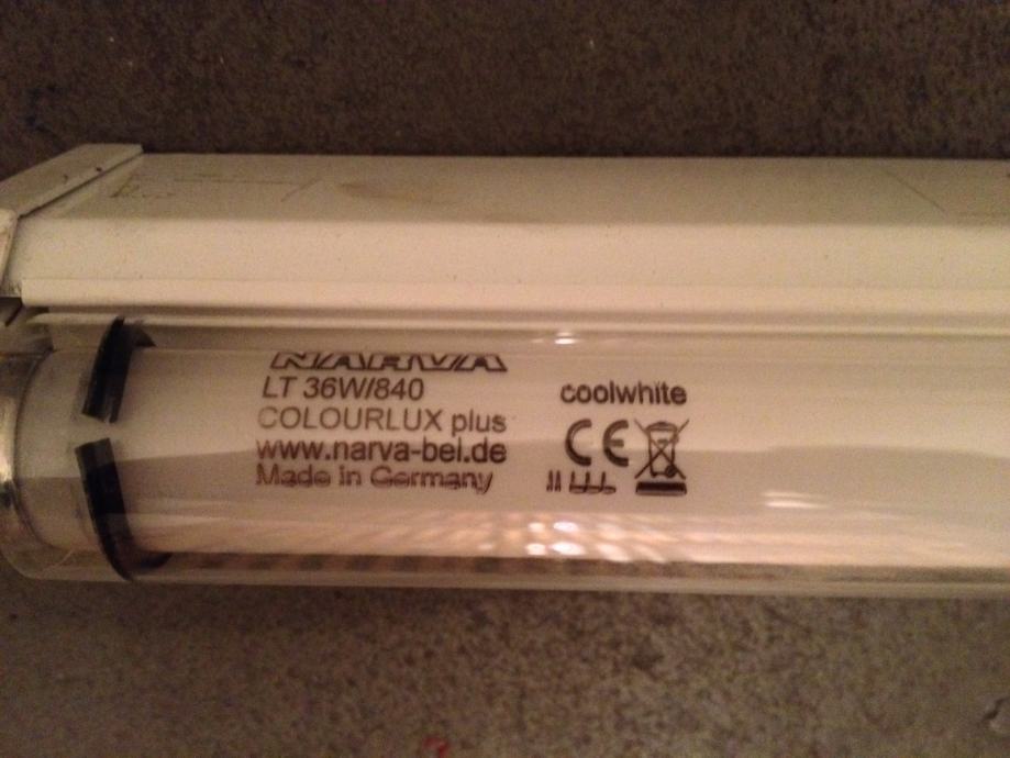 Neonska lampa 120 cm (novo,zapakirano) Vise komada!