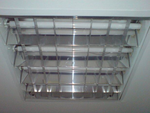 UGRADNA FLUO ARMATURA 4x18W ZA ARMSTRONG STROP 60x60