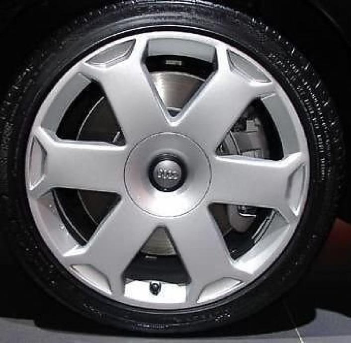 Čep,čepovi,poklopci,poklopac felgi Audi A4--S4,8E0601165H,Novo,360kn