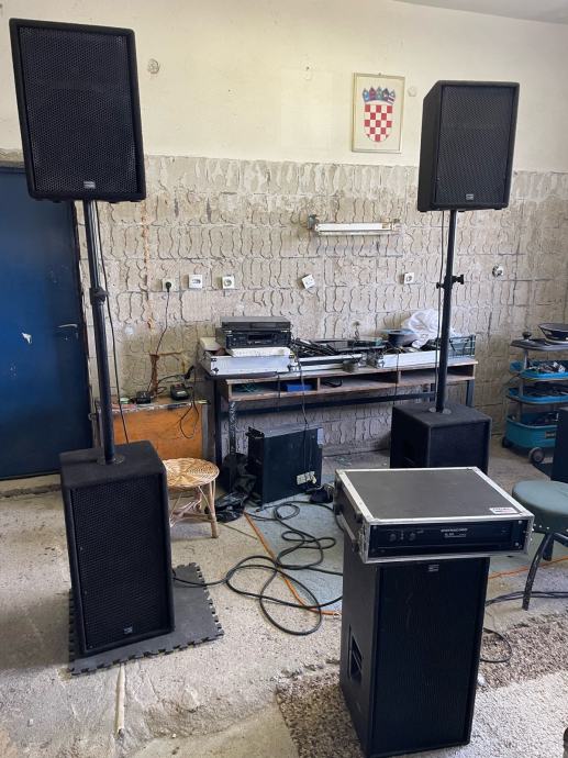 Acoustic line razglas + pojačalo