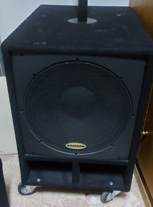 Prodajem razglasne zvucmike